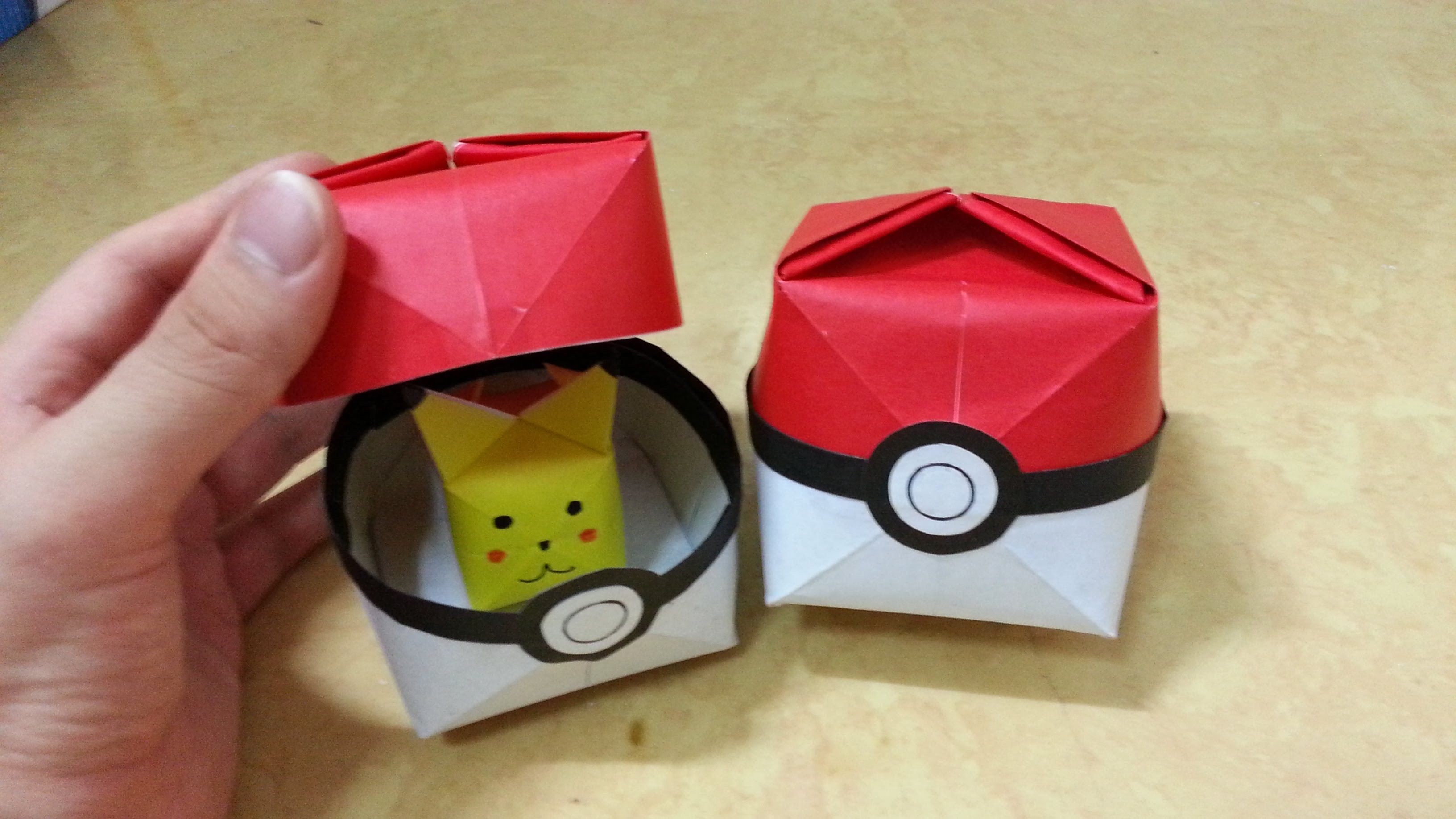 Pokeball Papercraft Pokeball Cubeecraft Free Papercraft Printable Pokeball Papercraft Pokeball Cubeecraft Free Papercraft Printable
